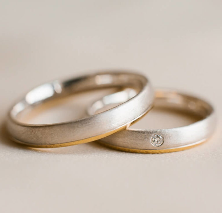 Eheringe kaufen: Formen und wichtige FAQs - Hochzeitskiste