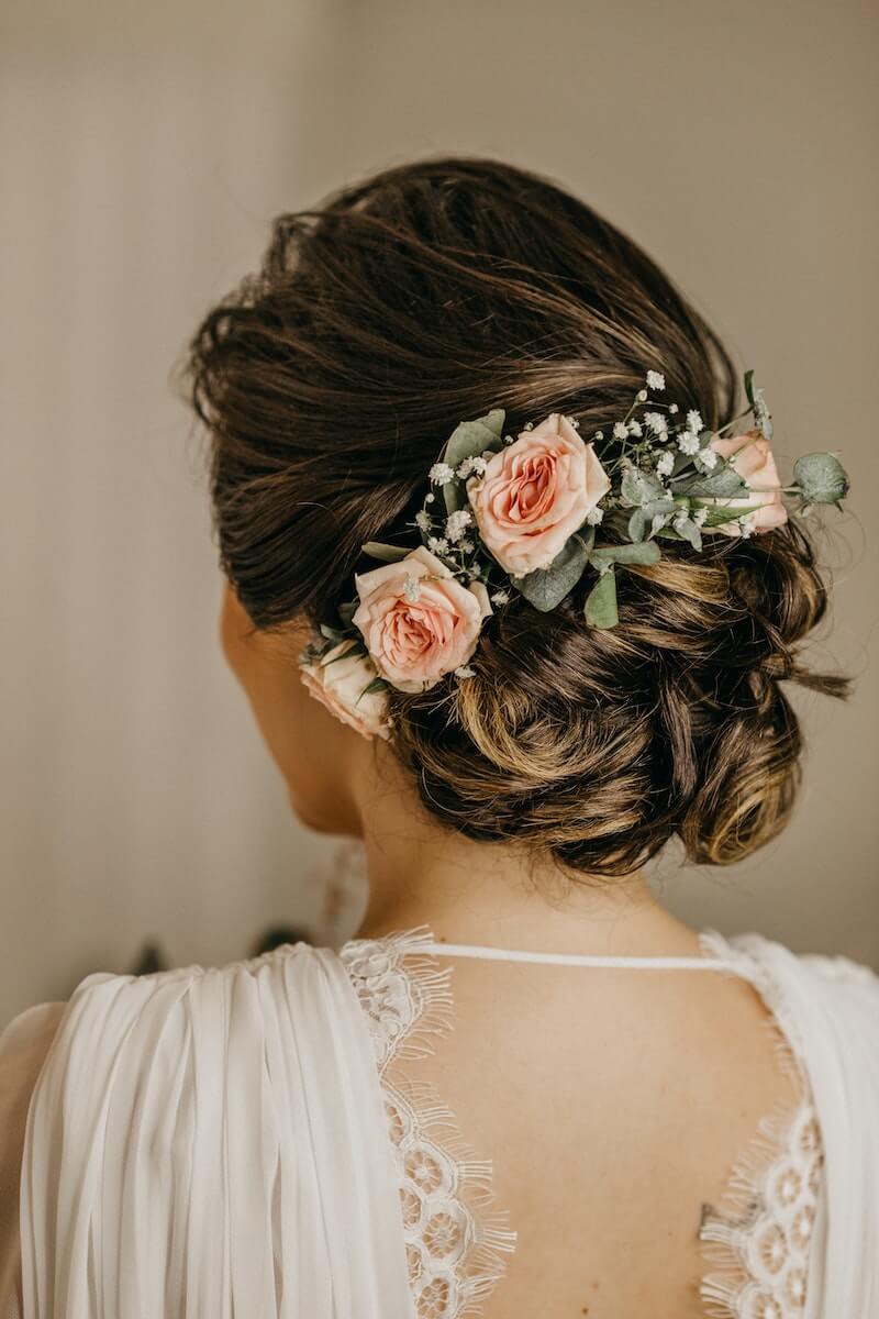 Perfekte Brautfrisur mit Locken: Der große Locken-Guide - Hochzeitskiste